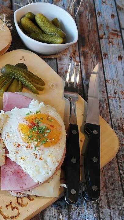 Eating fish, chicken, egg in summer is unhealthy?