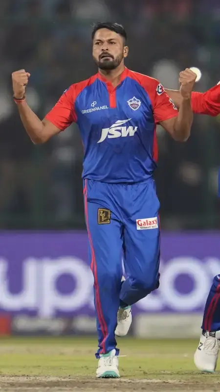 Mukesh Kumar: पुलिस की परीक्षा में 3 बार फेल होने से DC के मैच विनर ...