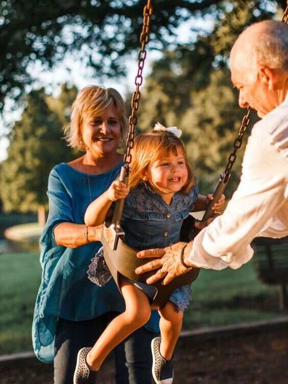 5 Valuable Lessons Kids Can Learn from Elderly Family Members