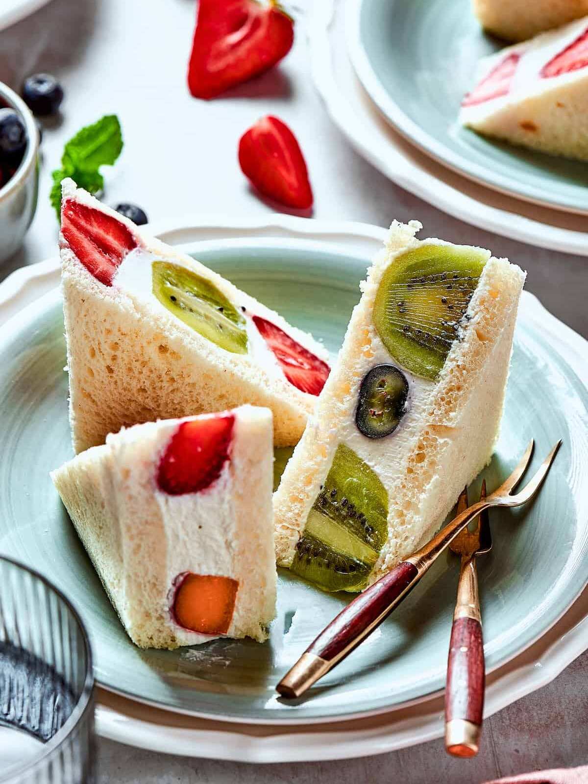Try This Easy Recipe For Japanese Fruit Sandwich aka Fruit Sando