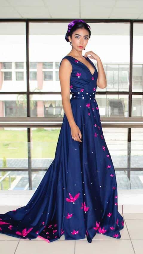 7 Tips to Perfectly Style a Gown