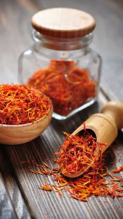 6 Benefits of Drinking Saffron (Kesar) Water