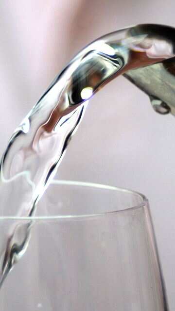 5 Symptoms of Overhydration You Shouldn’t Overlook