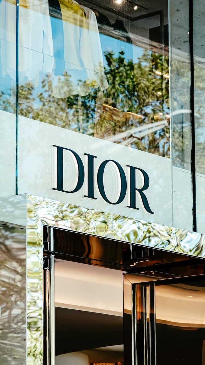 Dior's next stop is Mumbai's Gateway of India!