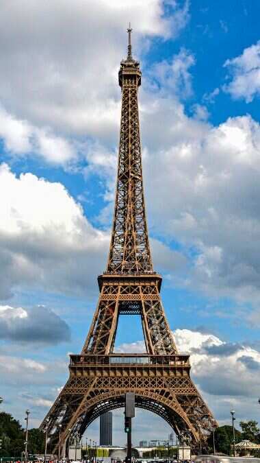 Bad Tourist Behaviour: Bizarre Things Vacationers Did