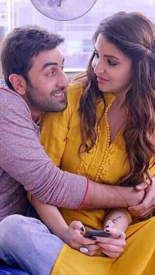 Slap Day 2024: Know History, Significance and Funny Messages To Share ...