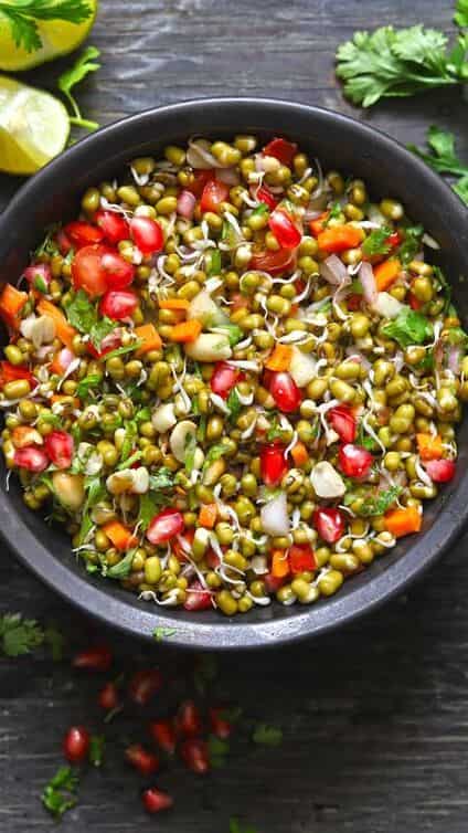 6 Health Benefits of Sprouted Green Gram (Moong Dal)