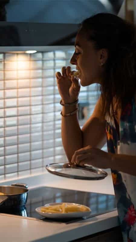 5 Quick Snacks for Midnight Cravings