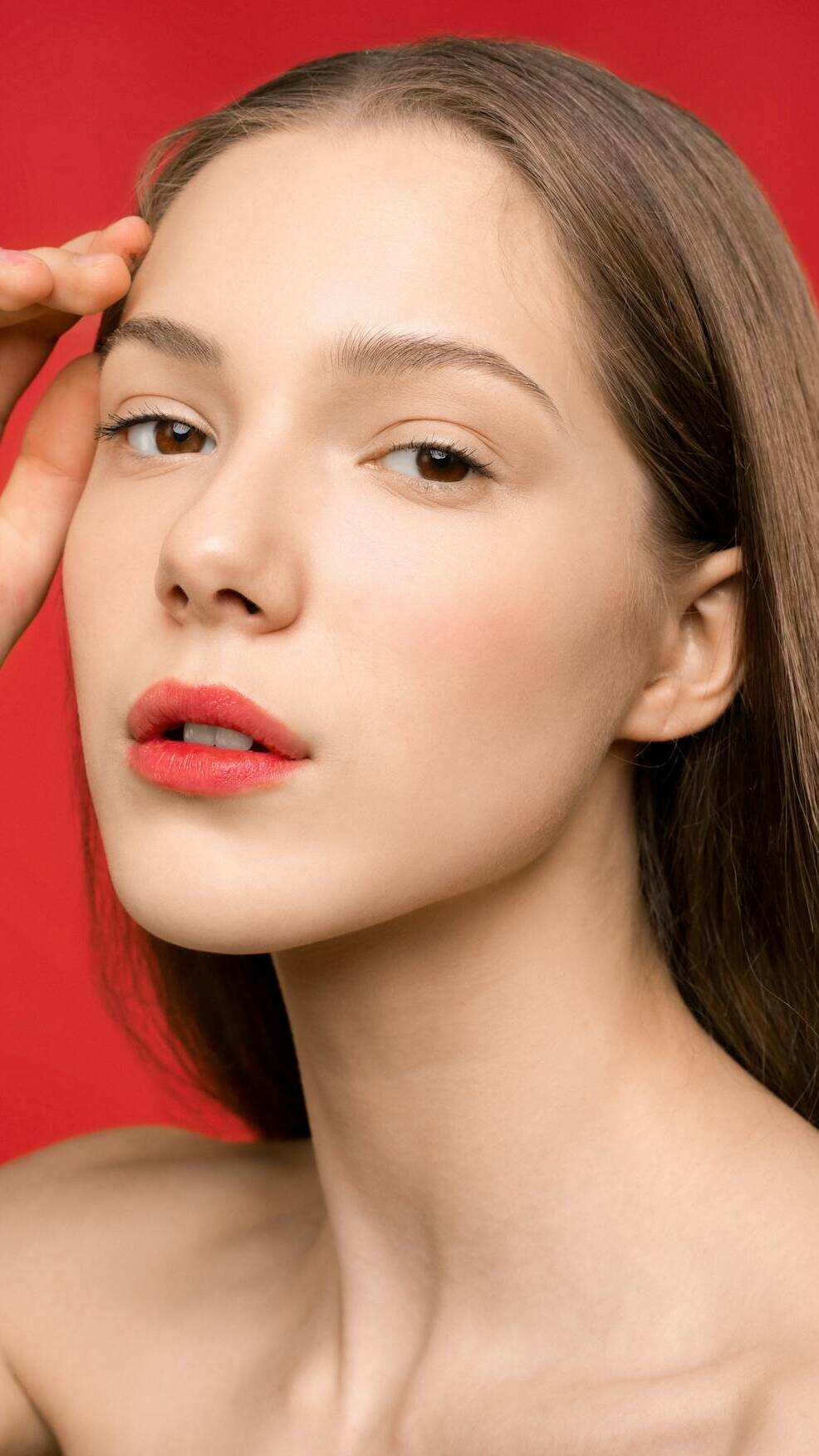 Beauty Guide: Quick Makeup Look With Just 2 Products