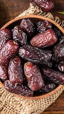 5 Easy Ways To Use Dates in Your Diet