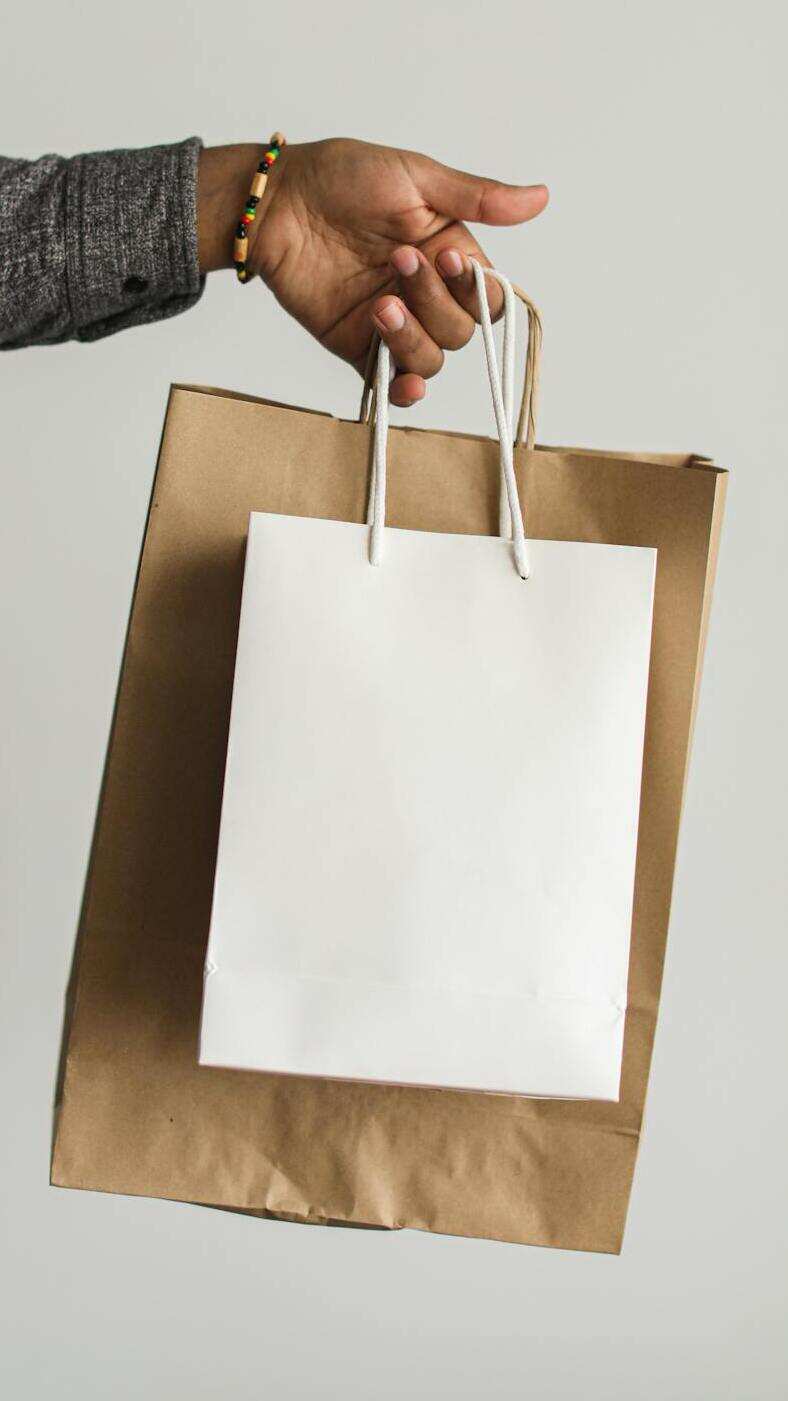 7 Reasons to Switch to Paper Bags