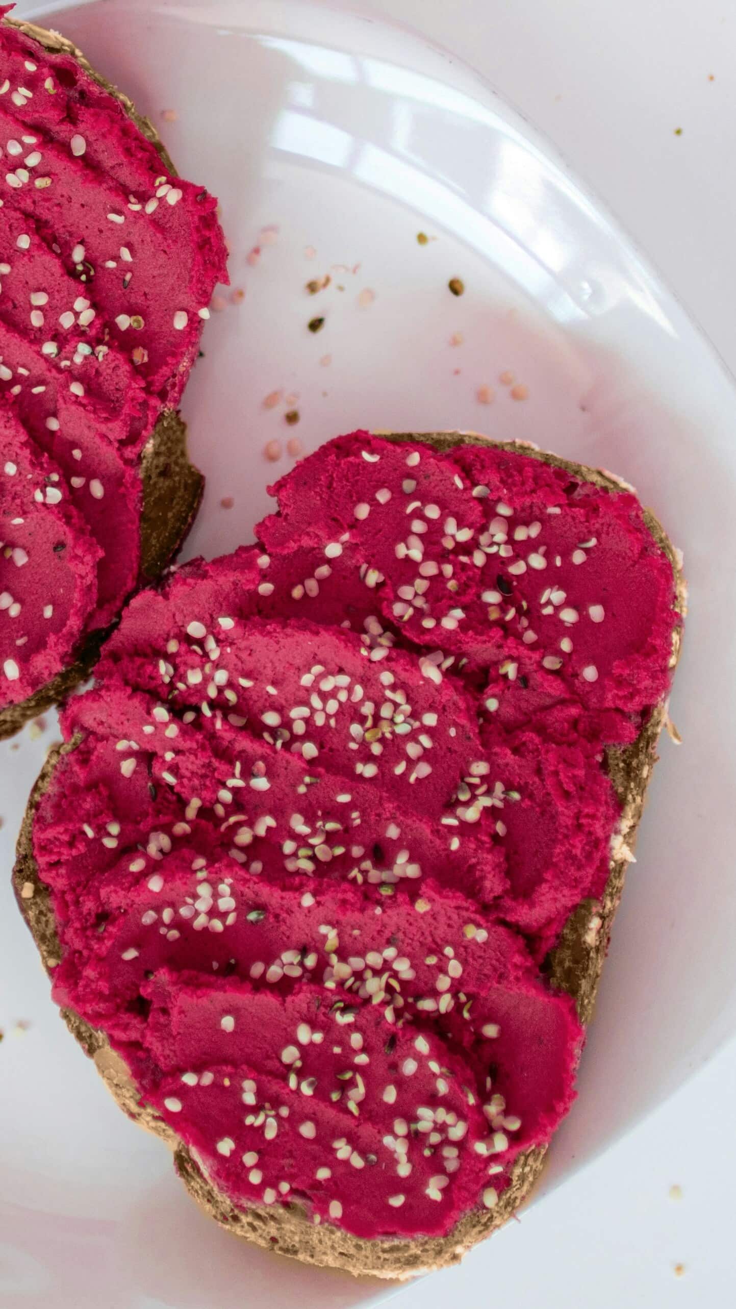 How to Make Beetroot Hummus at Home