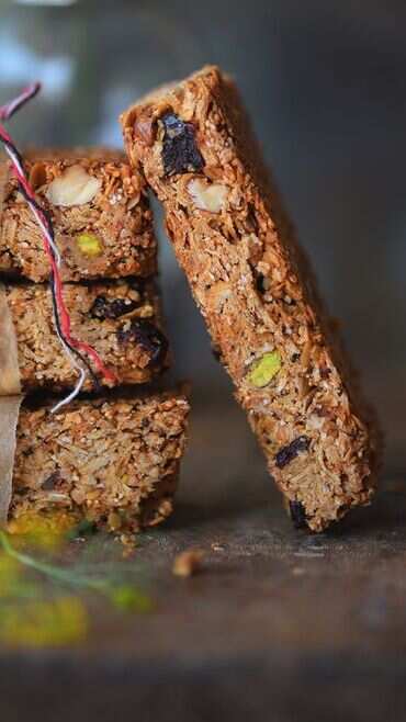 How To Make Protein Bars in 4 EASY Steps?