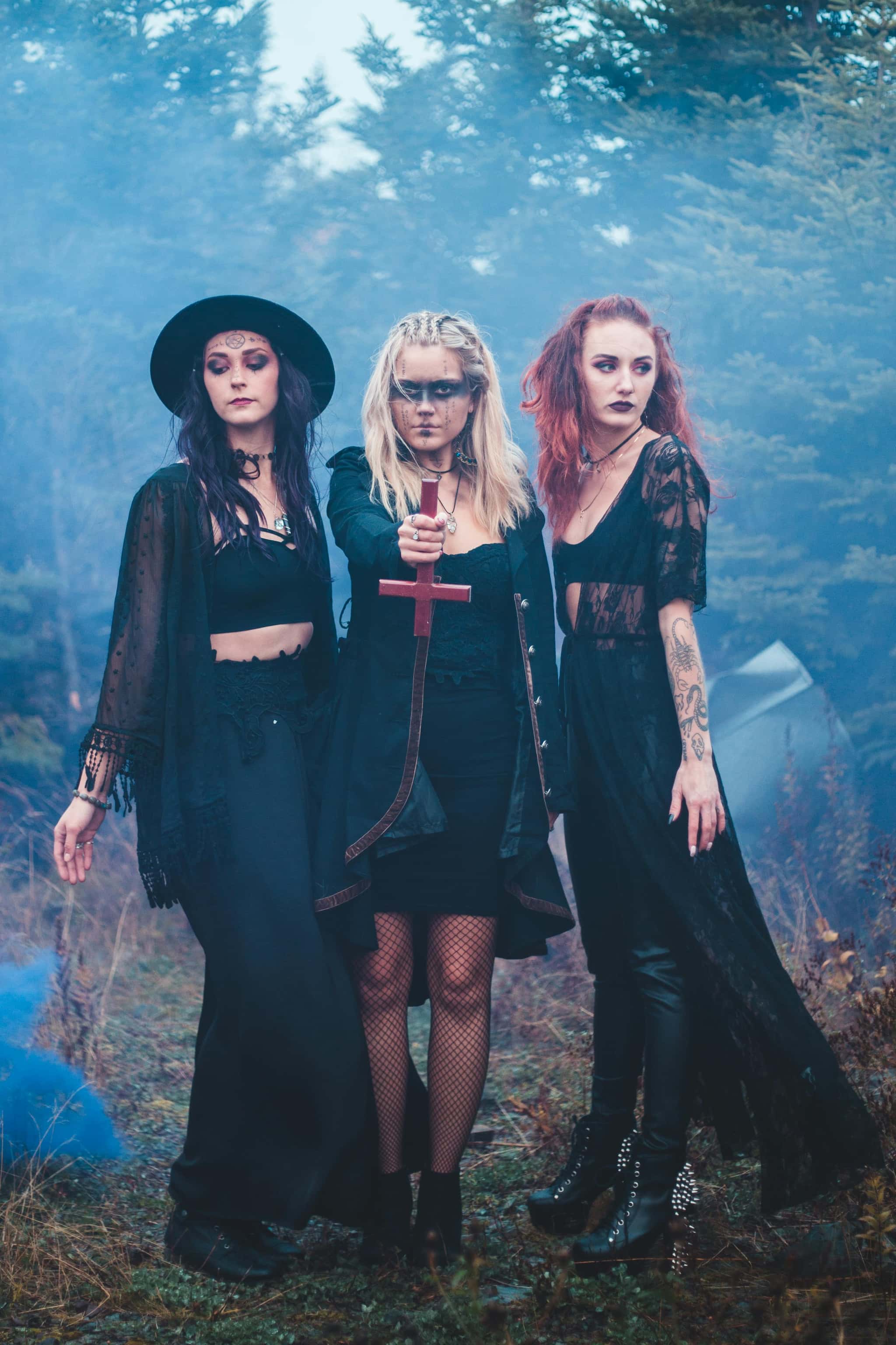 8 Strangest and Creepiest Cults in History